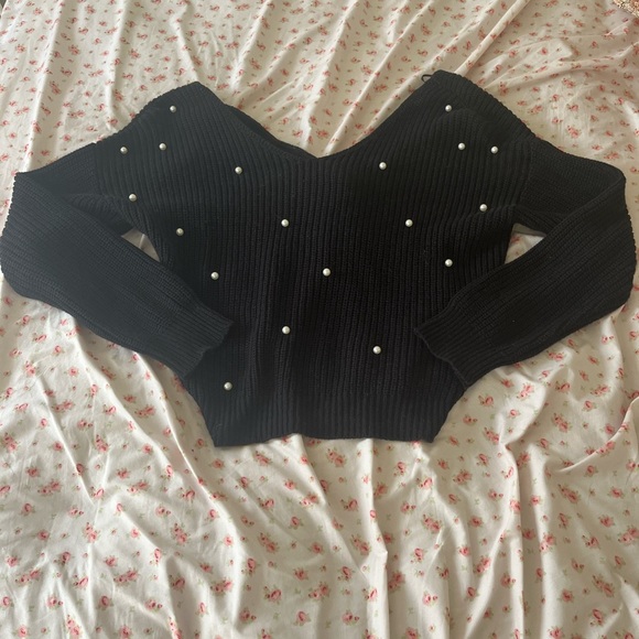 Jessica Simpson | Sweaters | Jessica Simpson Black Pearl Sweater | Poshmark